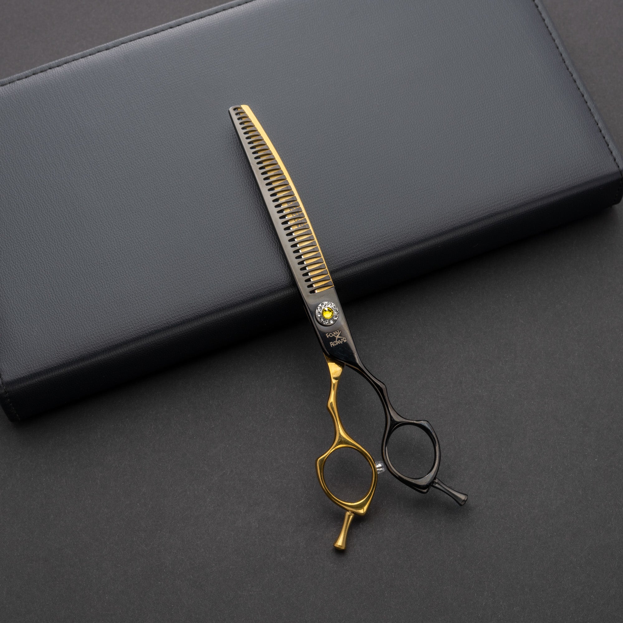 JAZZLE 7.5" 35T Curved Chunker – Foxy Roxy's Supply Co.